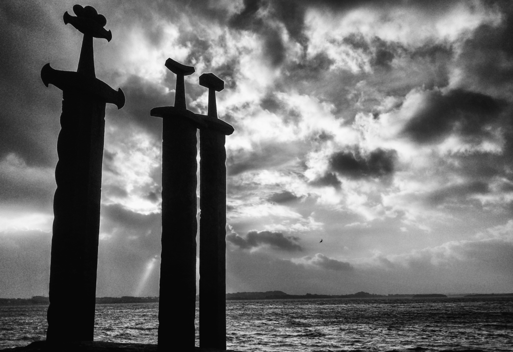 De-tre-sverd-GettyImages-532376865 – Fagsnakk
